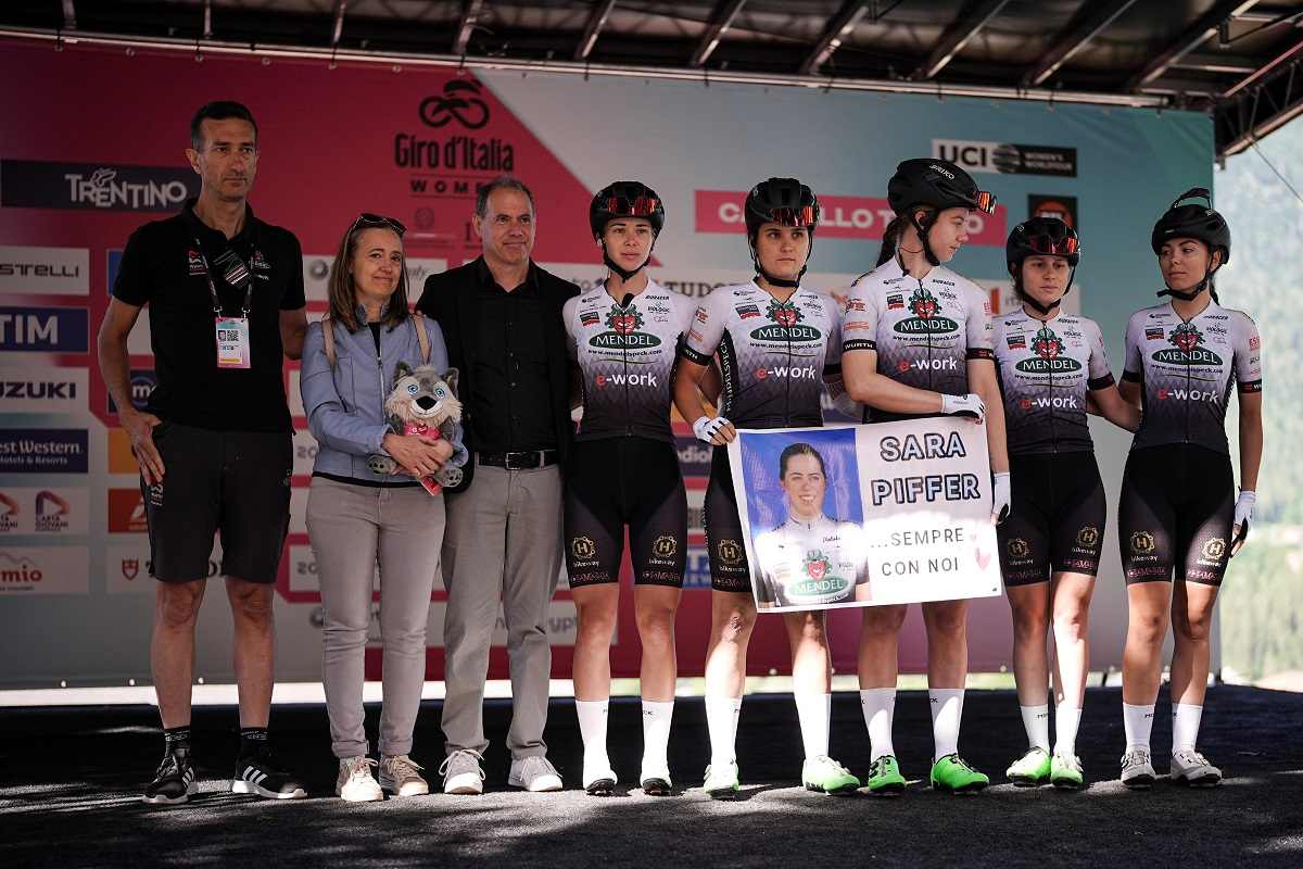 Le compagne ricordano Sara Piffer a Castello Tesino | BikeChannel