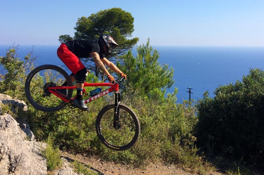 Alex Lupato e la nuova Trek Slash 29'' | BikeChannel