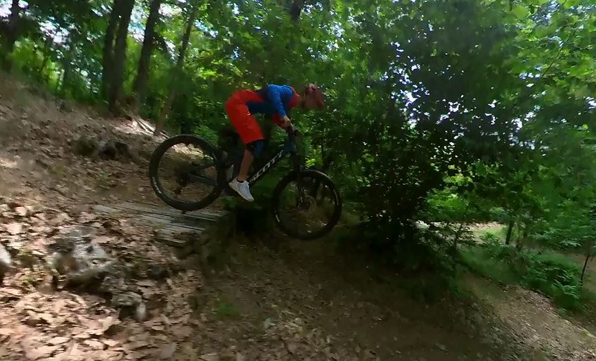La tecnica di base del drop | BikeChannel